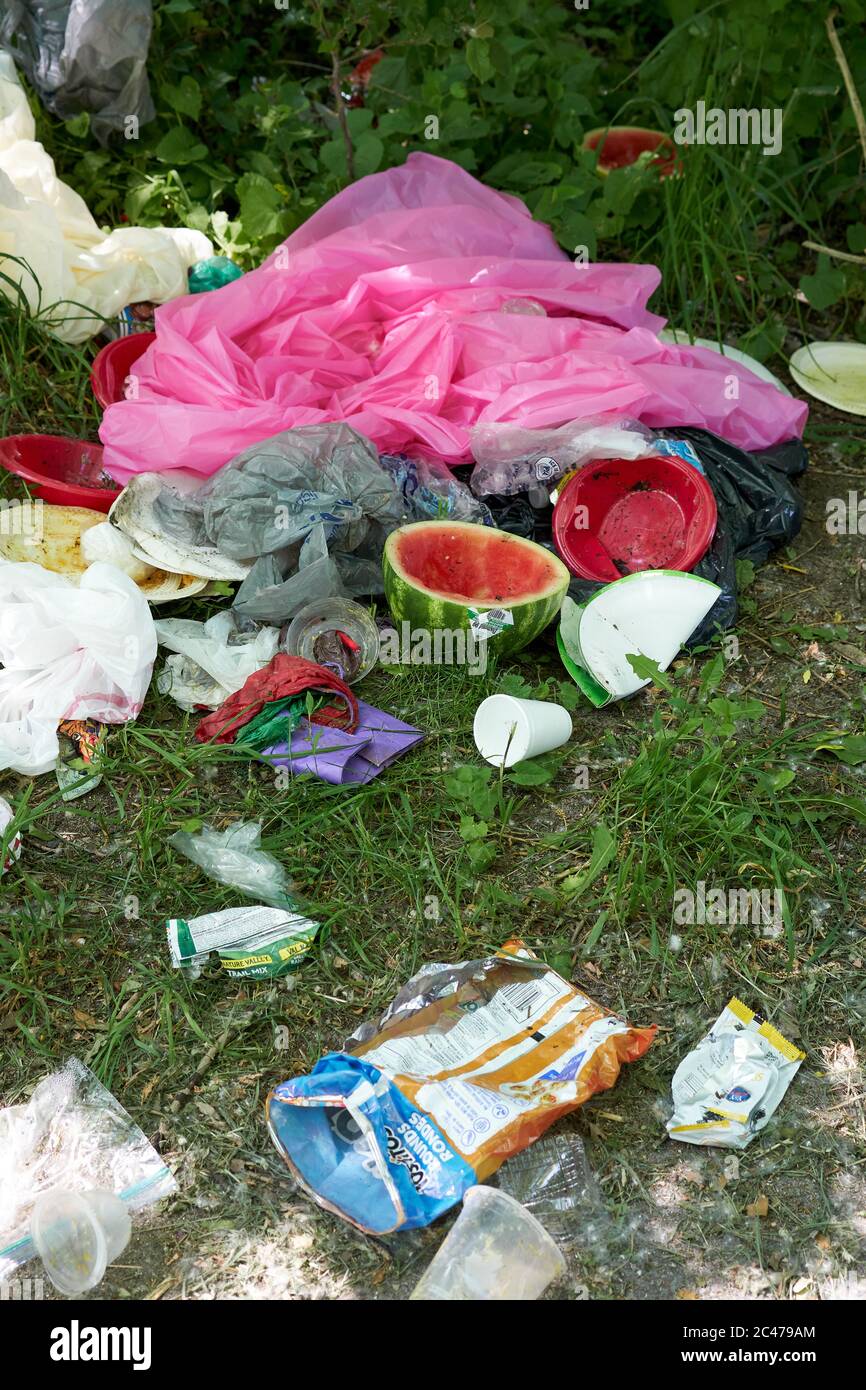 Left in park hi-res stock photography and images - Alamy