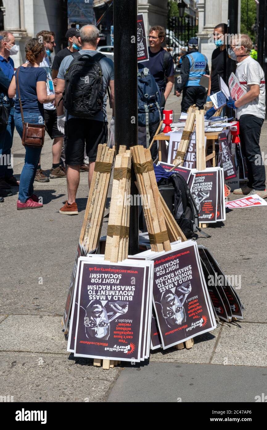 Political arch hi-res stock photography and images - Alamy