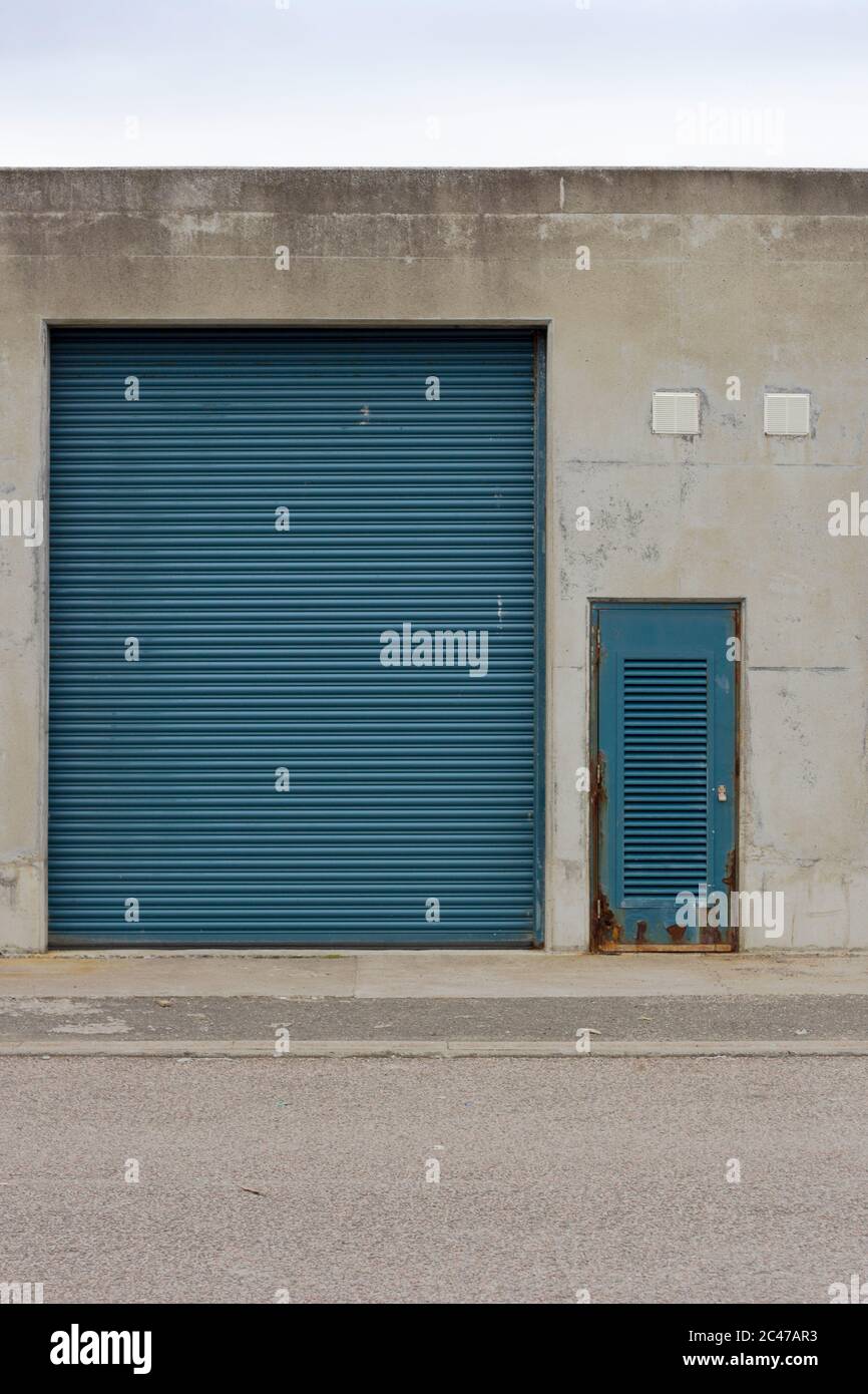 closed metal gate Stock Photo - Alamy