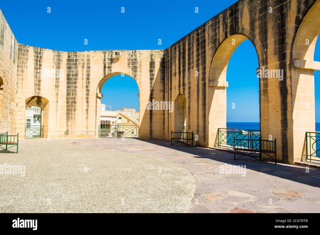 Ancient arcade in the Lower Barrakka Gardens in Valletta, Malta Stock ...