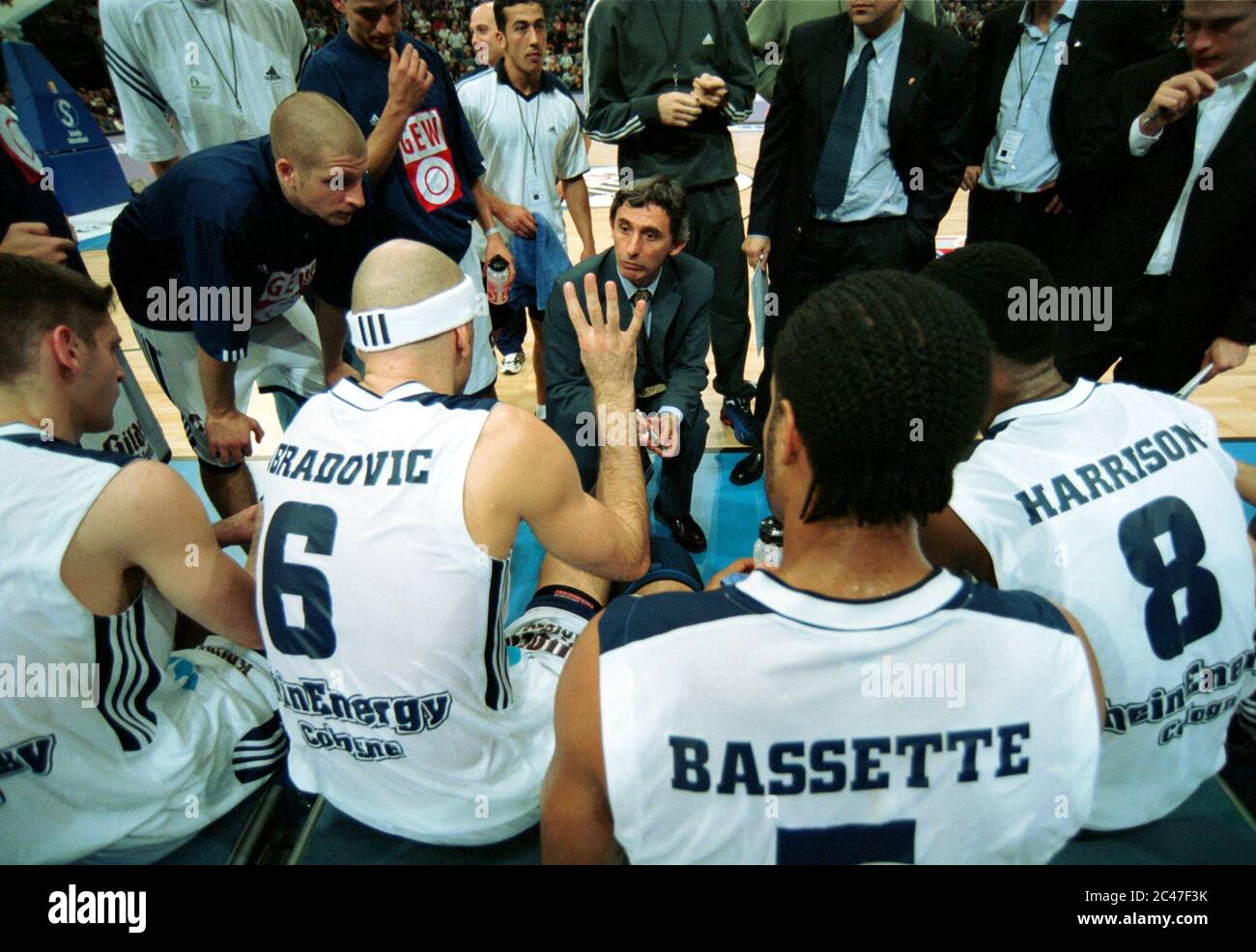 Koelnarena Cologne Germany 2.10.2001, Basketball: Basketball-Bundesliga ...