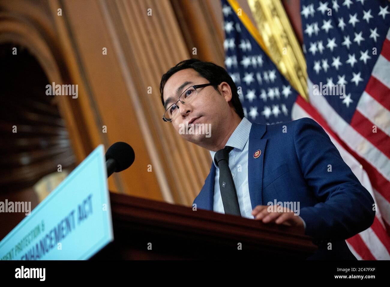 Andy kim hi-res stock photography and images - Alamy