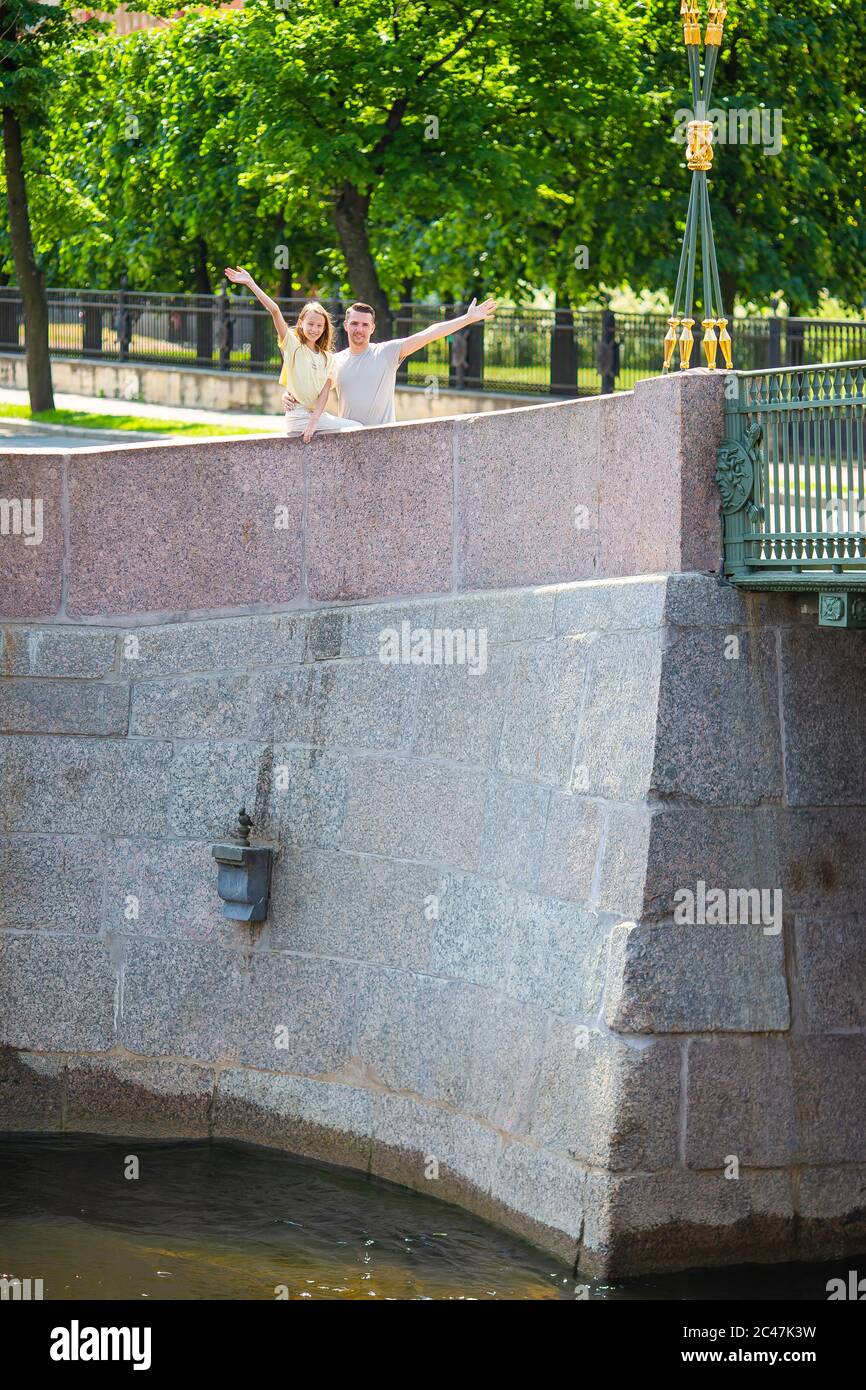 Monument sculpture of Chizhik-Pyzhik small bird on Fontanka river, St ...