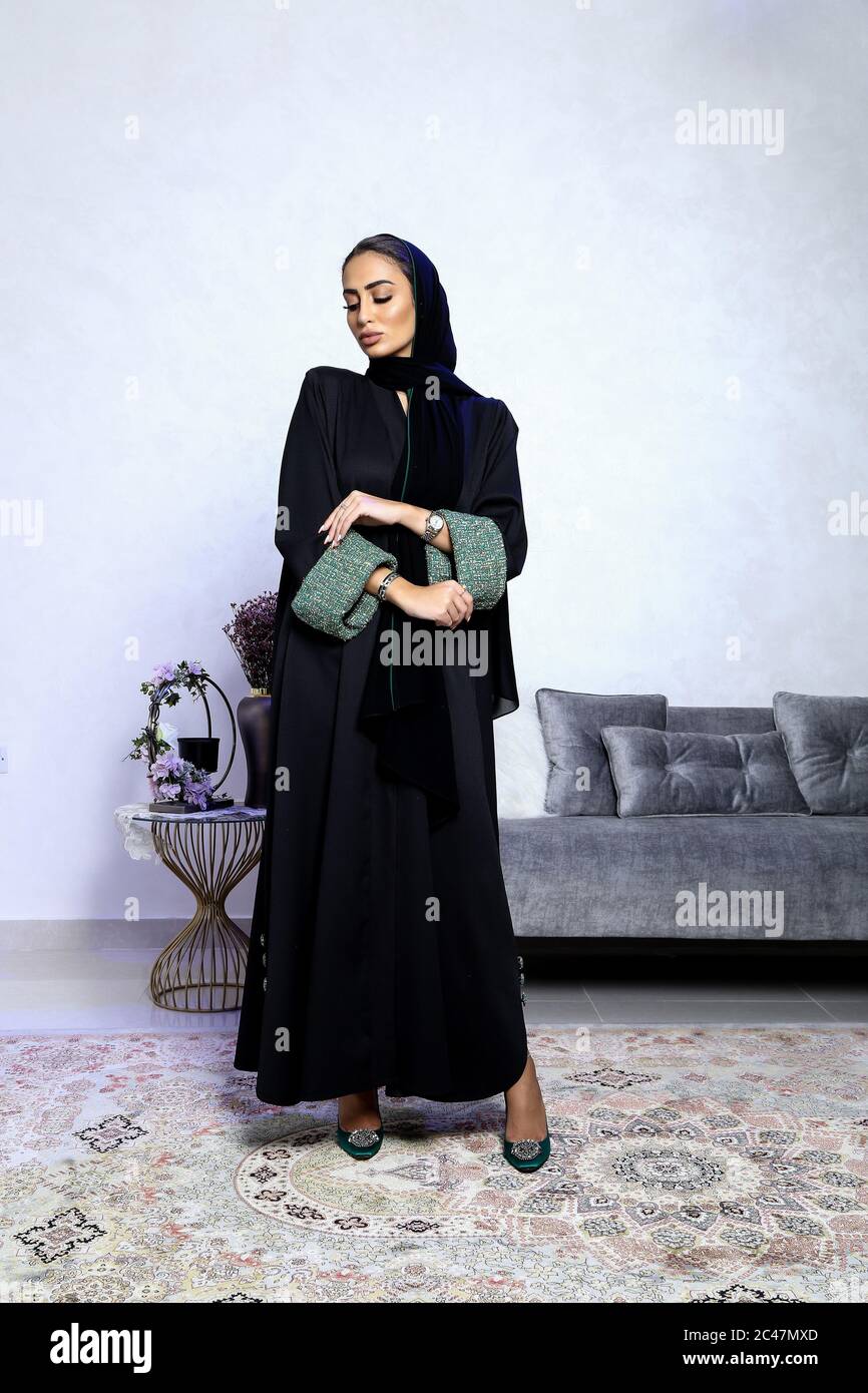Female Arab Model in Black abaya Stock Photo - Alamy