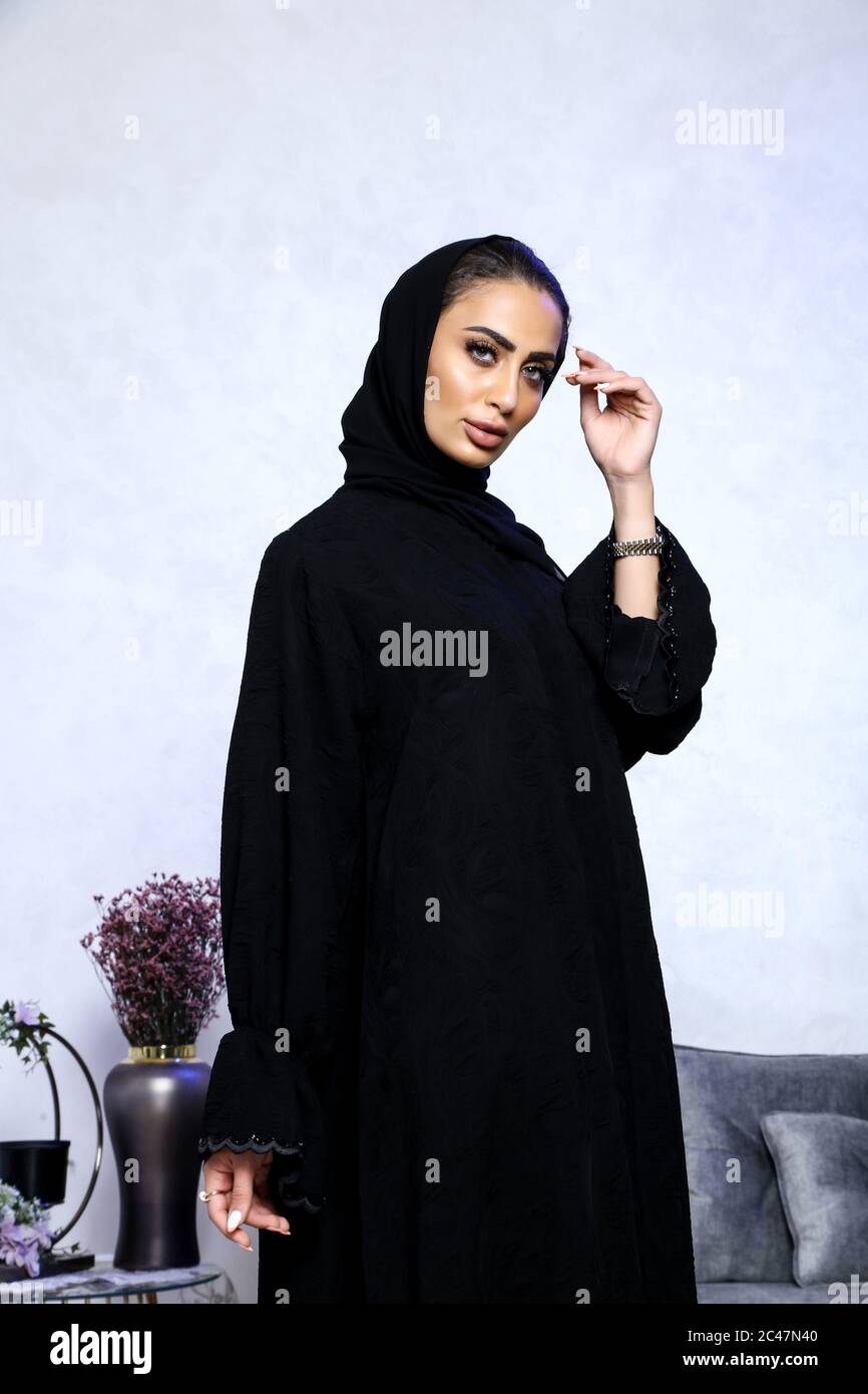 Female Arab Model in Black abaya Stock Photo - Alamy