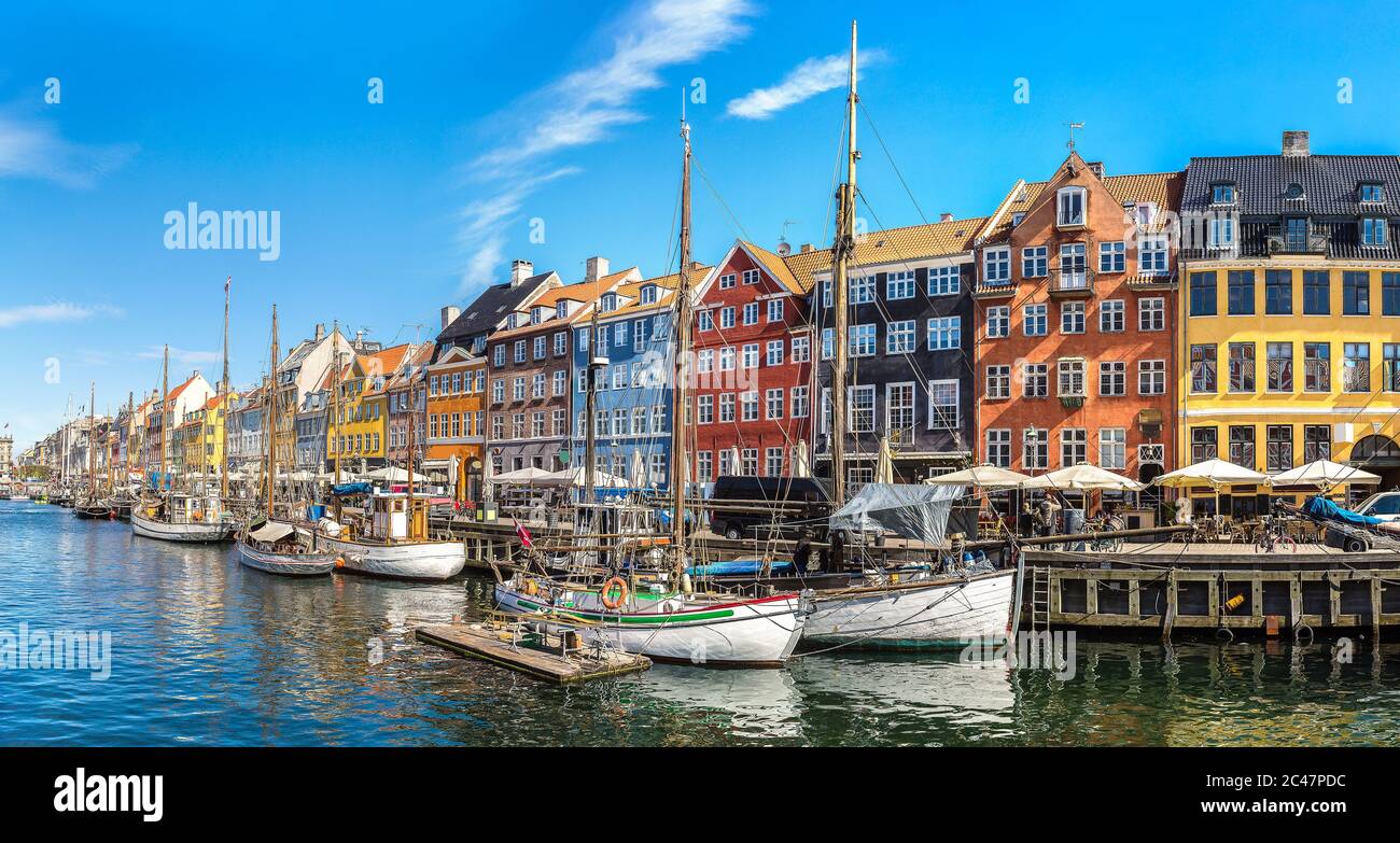 Historic facade famous caffe hi-res stock photography and images - Alamy