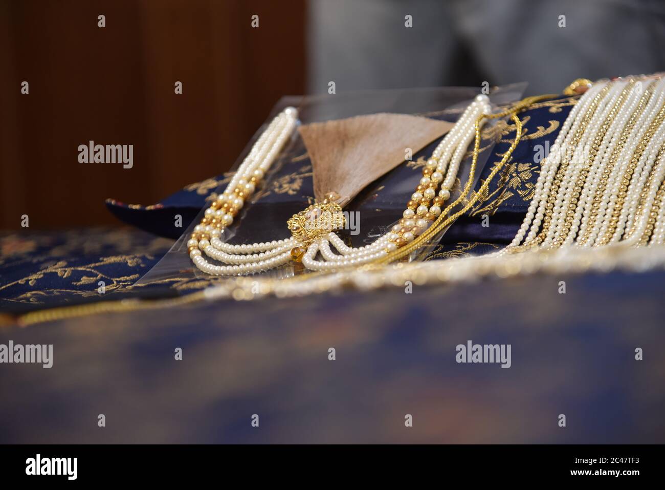 Wedding sehra bandi hi-res stock photography and images - Alamy