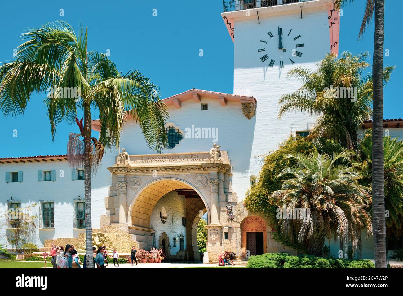 People around the landmark, Santa Barbara County Courthouse entrance ...