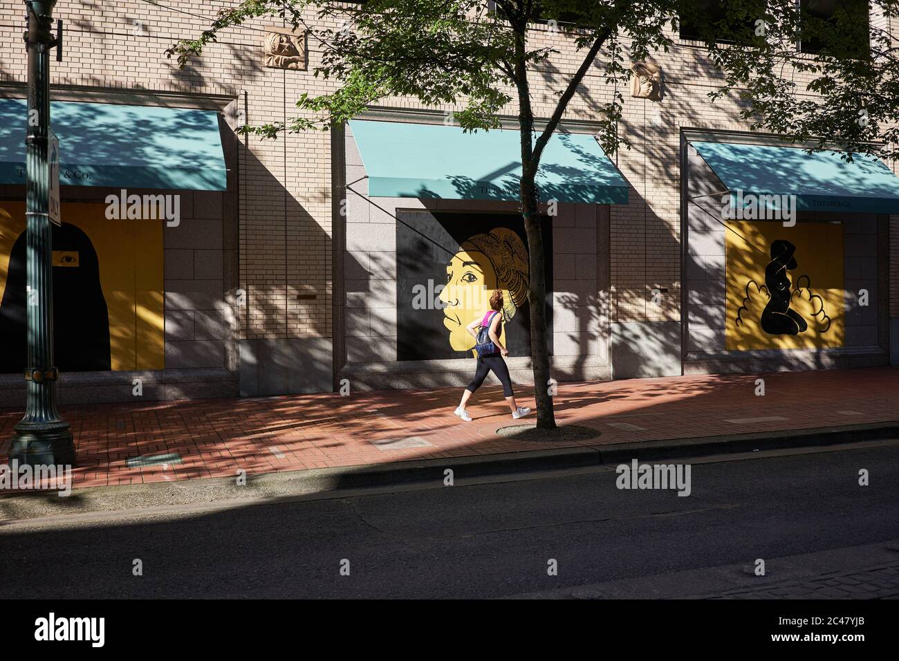 The closed and boarded up Tiffany & Co store in downtown Portland ...