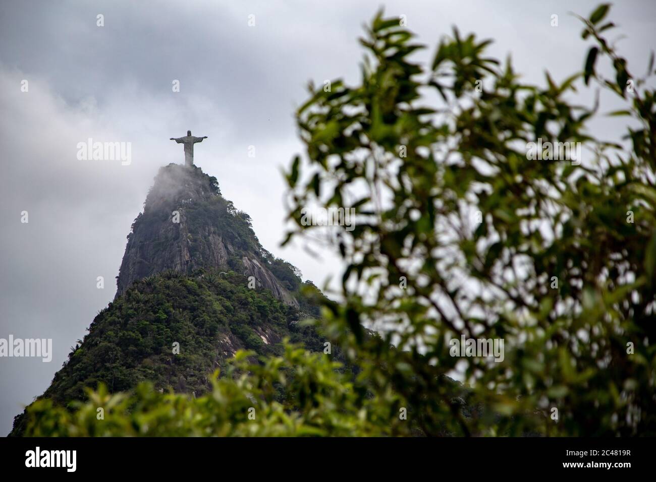 Corcovado mountain and Christ the Redeemer statue Stock Photo - Alamy