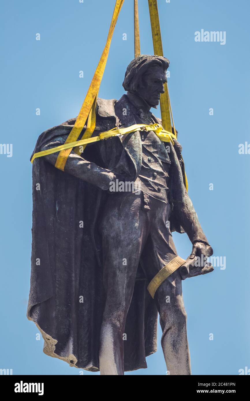 John calhoun statue hi-res stock photography and images - Alamy