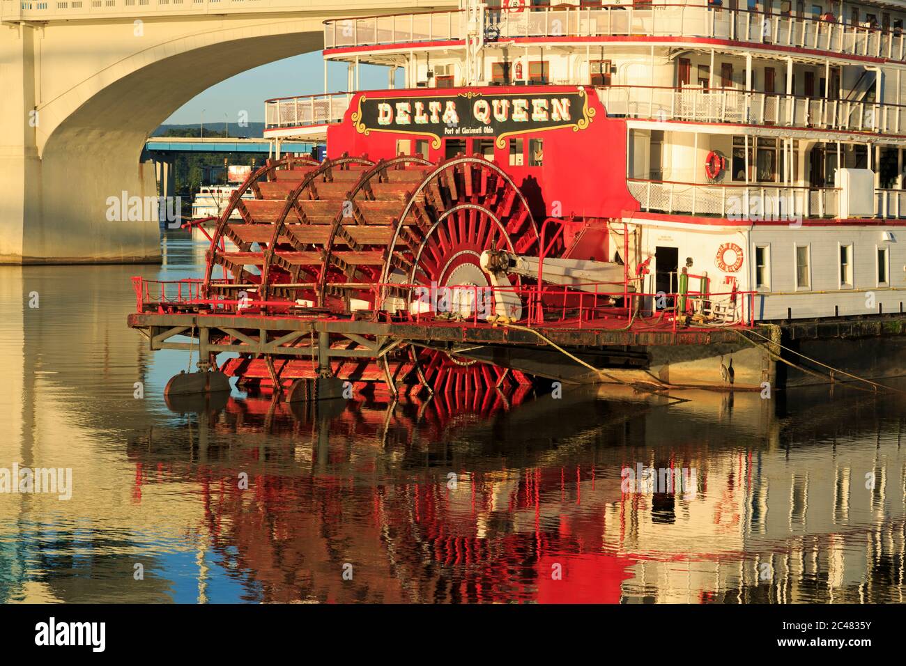 Delta queen riverboat chattanooga tennessee hi-res stock photography ...