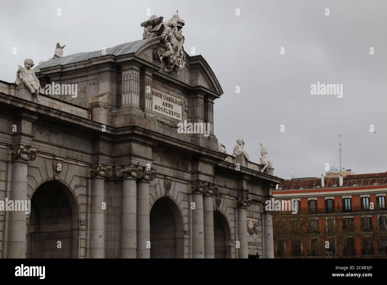 Neoclassical architecture madrid hi-res stock photography and images ...