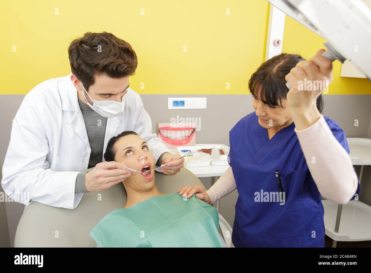 Woman having teeth check hi-res stock photography and images - Alamy