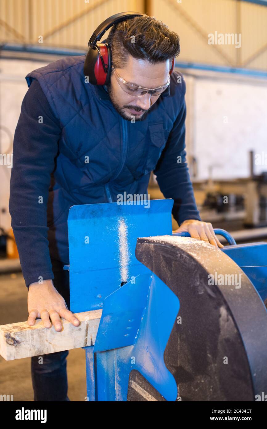 Noisy machine hi-res stock photography and images - Alamy