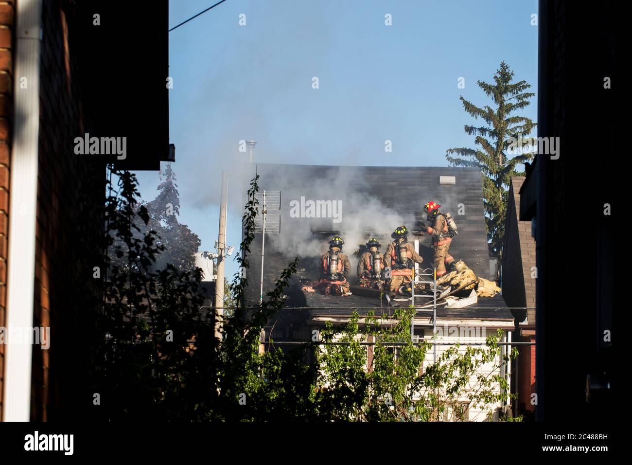 Fire breaking out hi-res stock photography and images - Alamy