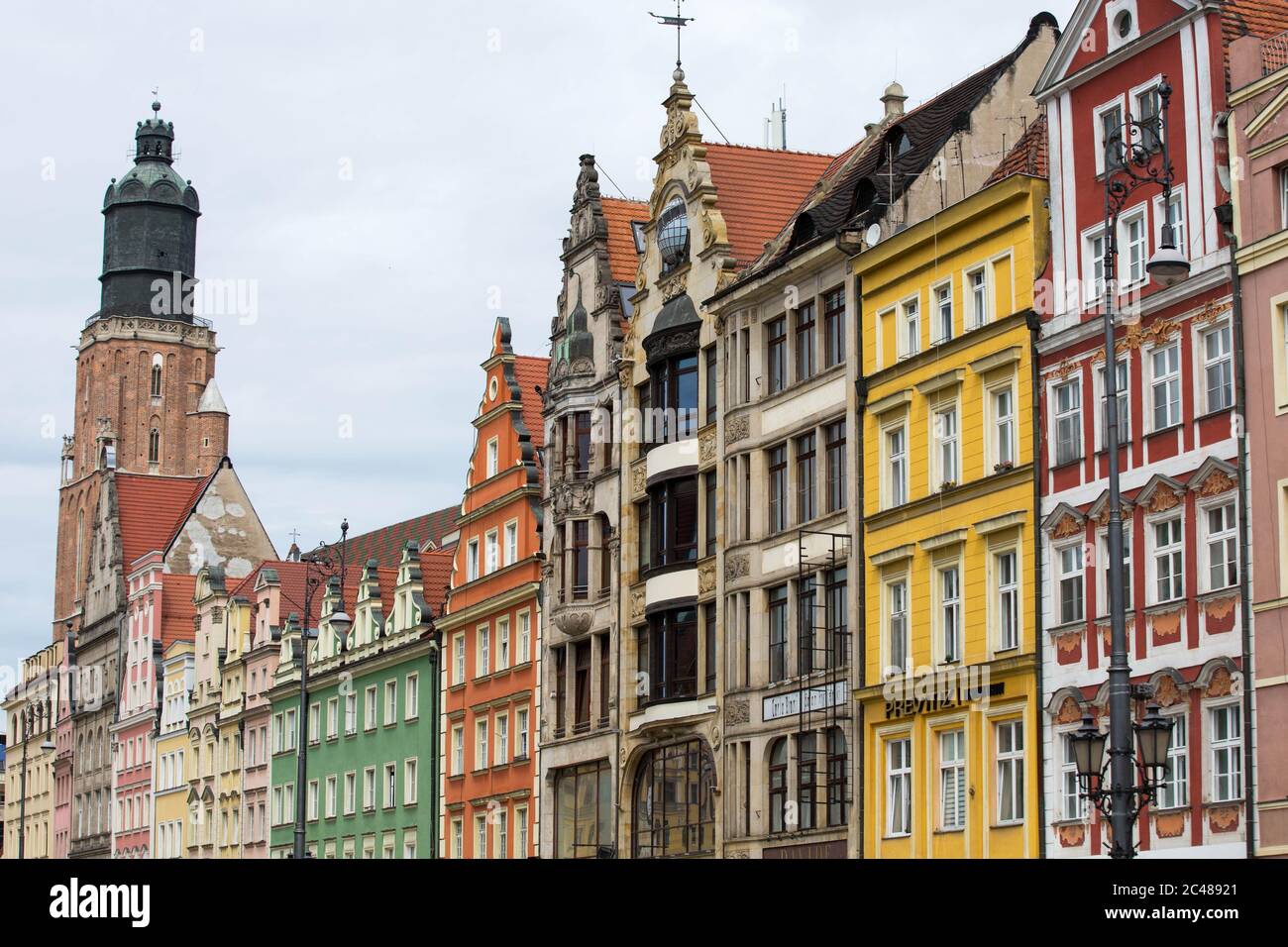 Medieval tenements hi-res stock photography and images - Alamy