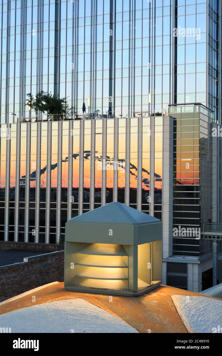 Landmark pinnacle tower hi-res stock photography and images - Alamy