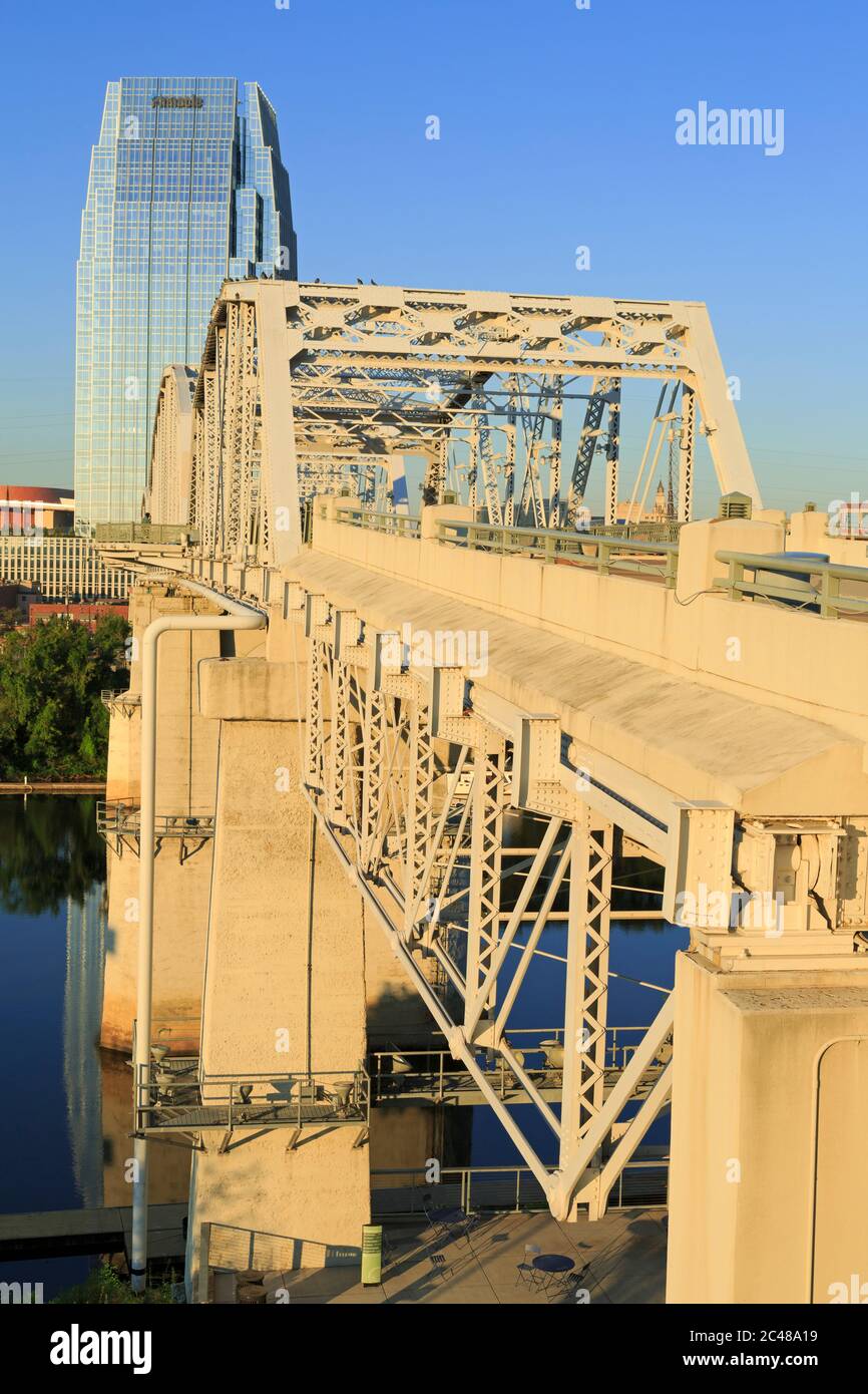 Shelby Pedestrian Bridge & Pinnacle Tower,Tennessee,USA Stock Photo - Alamy