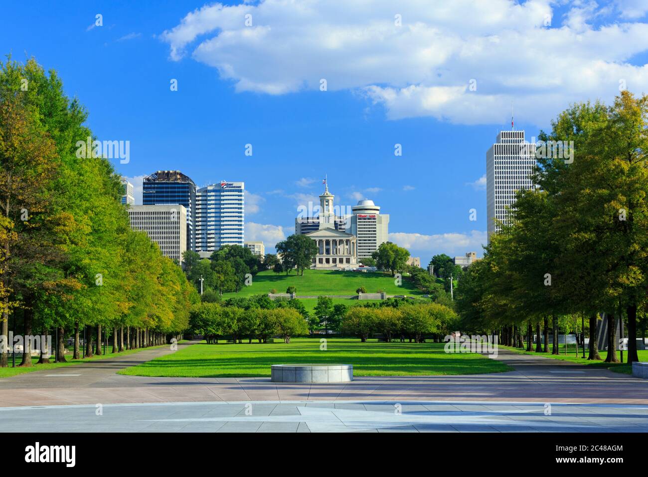 Bicentennial Capitol Mall State Park & Capitol Building,Nashville ...