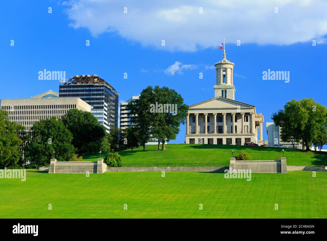 Bicentennial Capitol Mall State Park & Capitol Building,Nashville ...