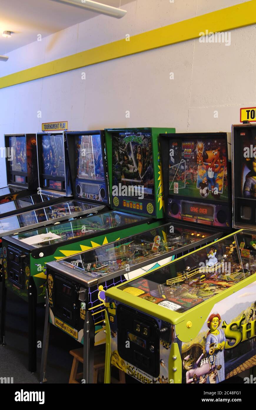 Pinball bumpers hi-res stock photography and images - Alamy