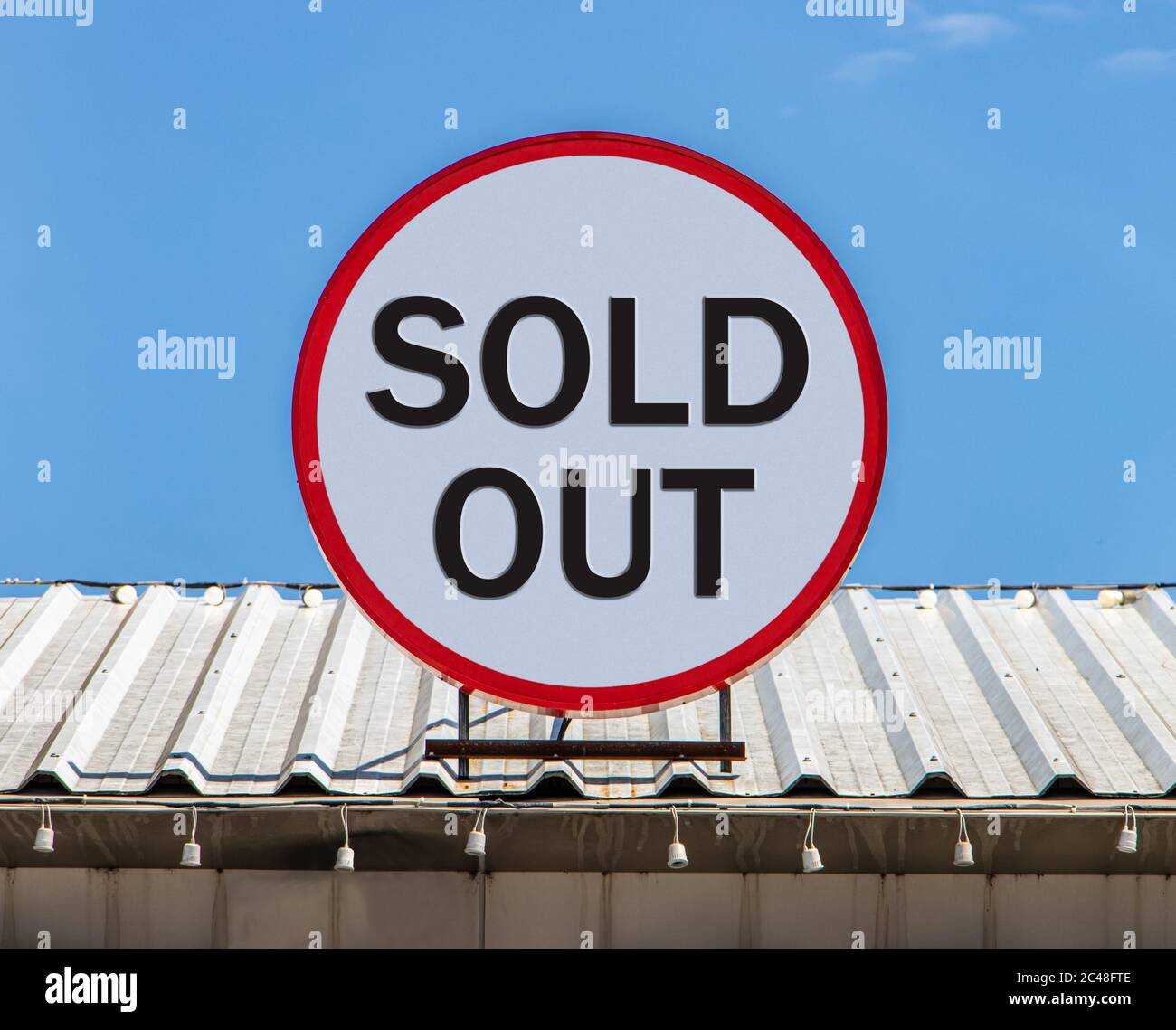 Sold out sign hi-res stock photography and images - Alamy