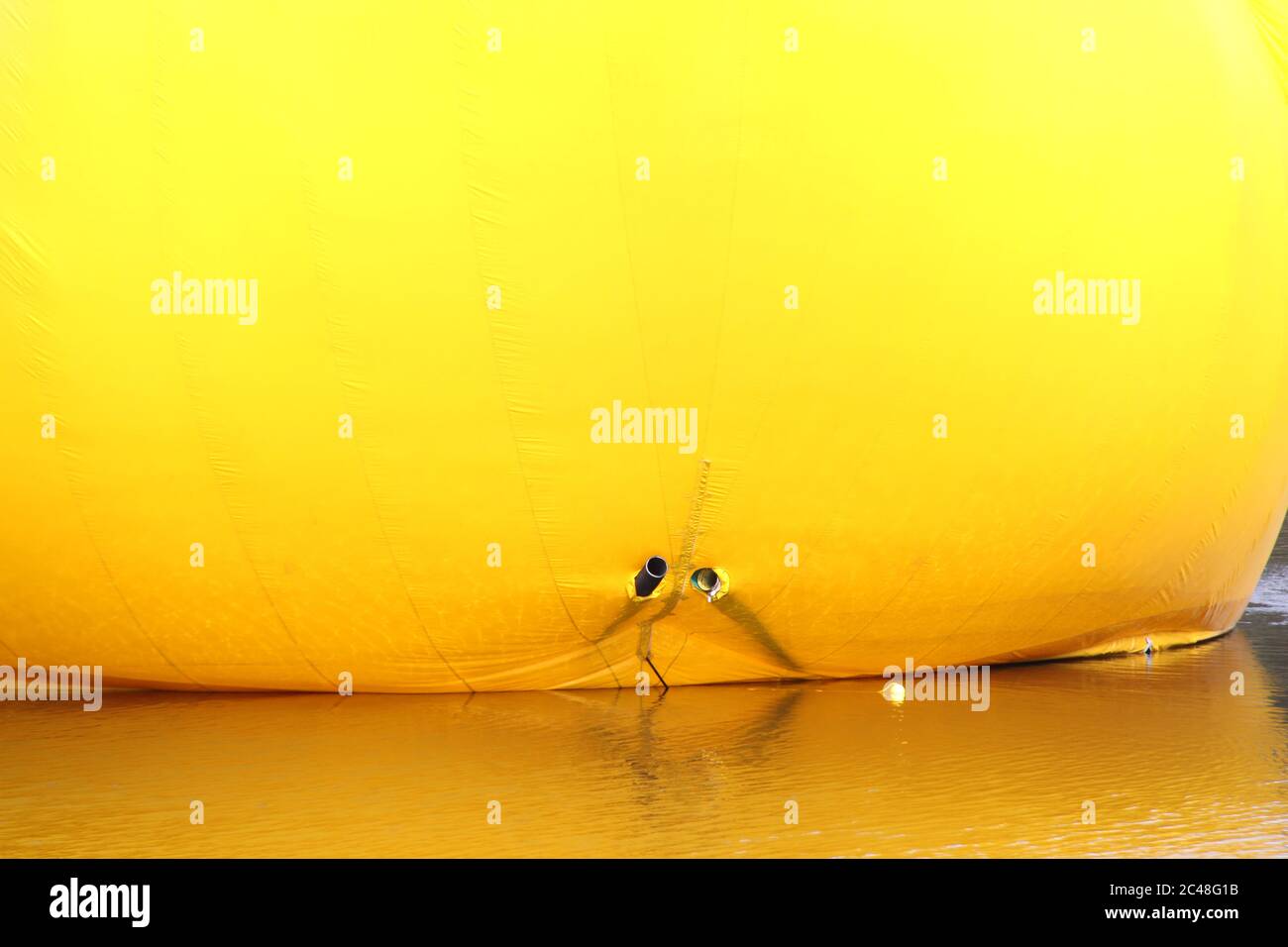 Duck bottom hi-res stock photography and images - Alamy