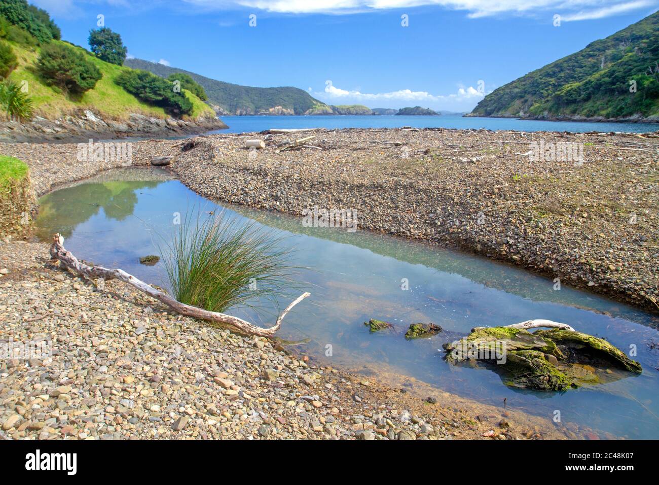 Deep Water Cove on Cape Brett in the Bay of Islands Stock Photo - Alamy