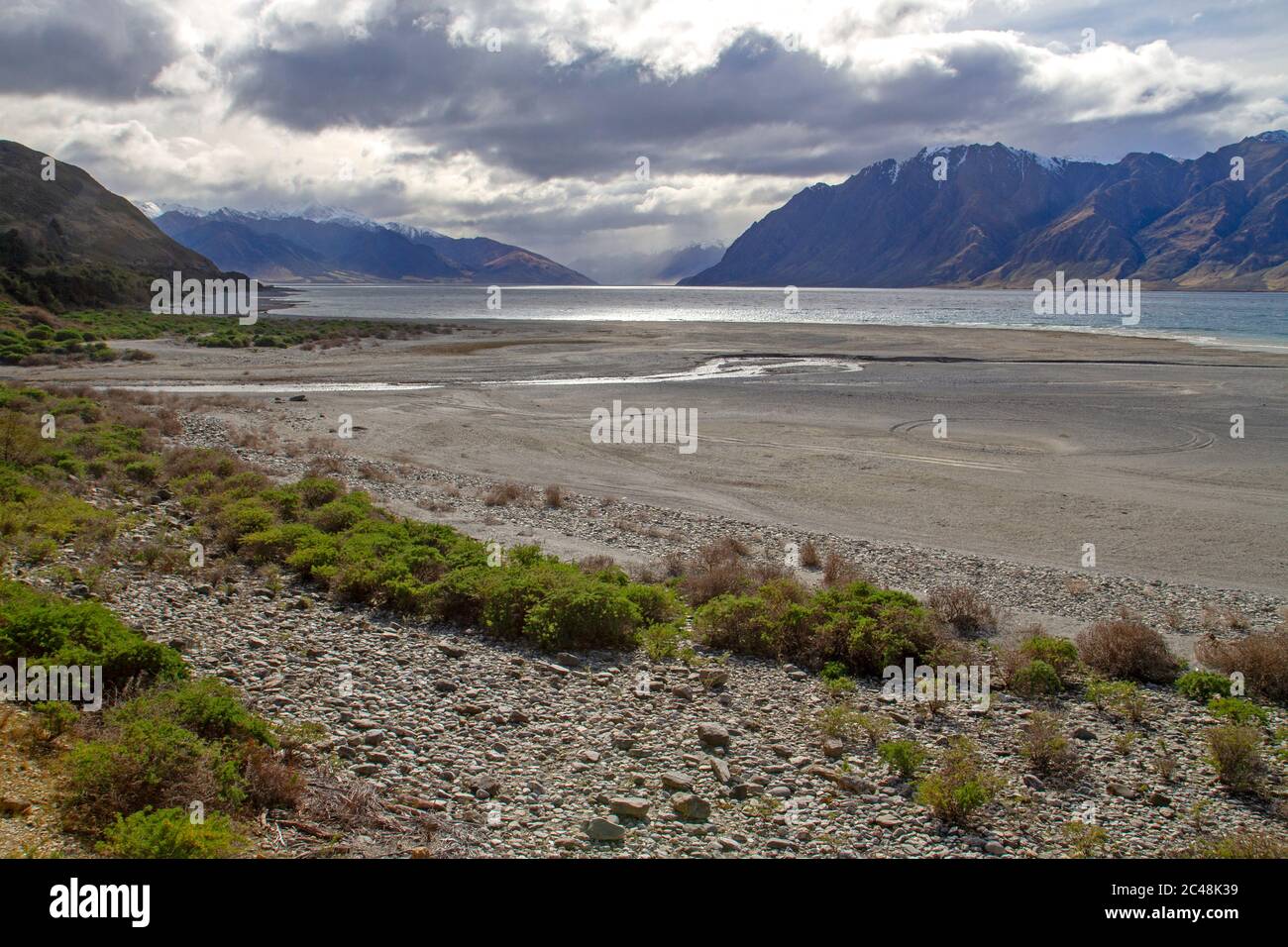 Hawea hi-res stock photography and images - Alamy