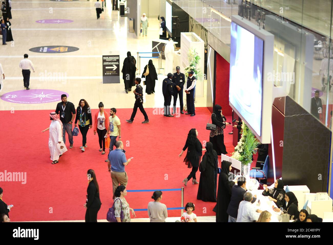 Empty exhibition stand hi-res stock photography and images - Alamy