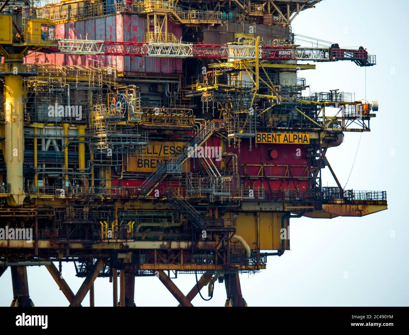 Close up of living quarters topside of the Shell/Esso Brent Alpha ...