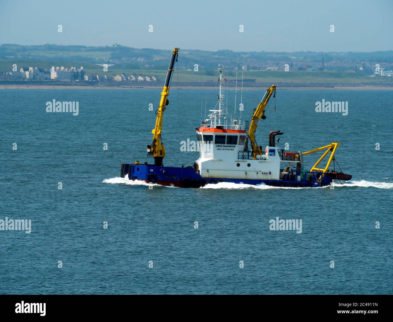 Tees Guardian pusher tug at Teesport equipped to carry out repairs on ...