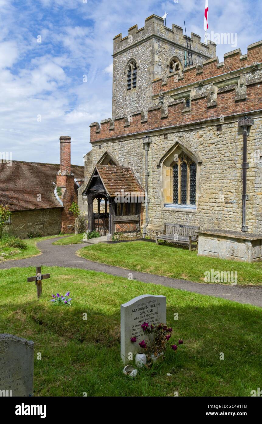 Uk england ewelme st mary hi-res stock photography and images - Alamy