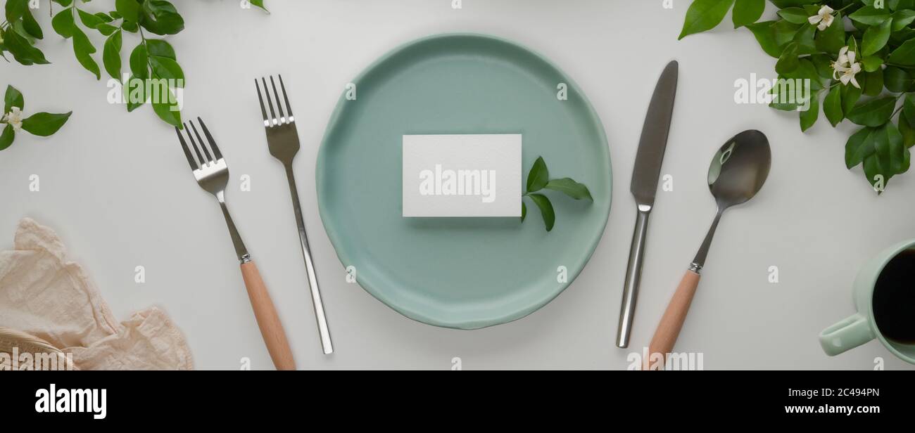 Name plate on table hi-res stock photography and images - Alamy