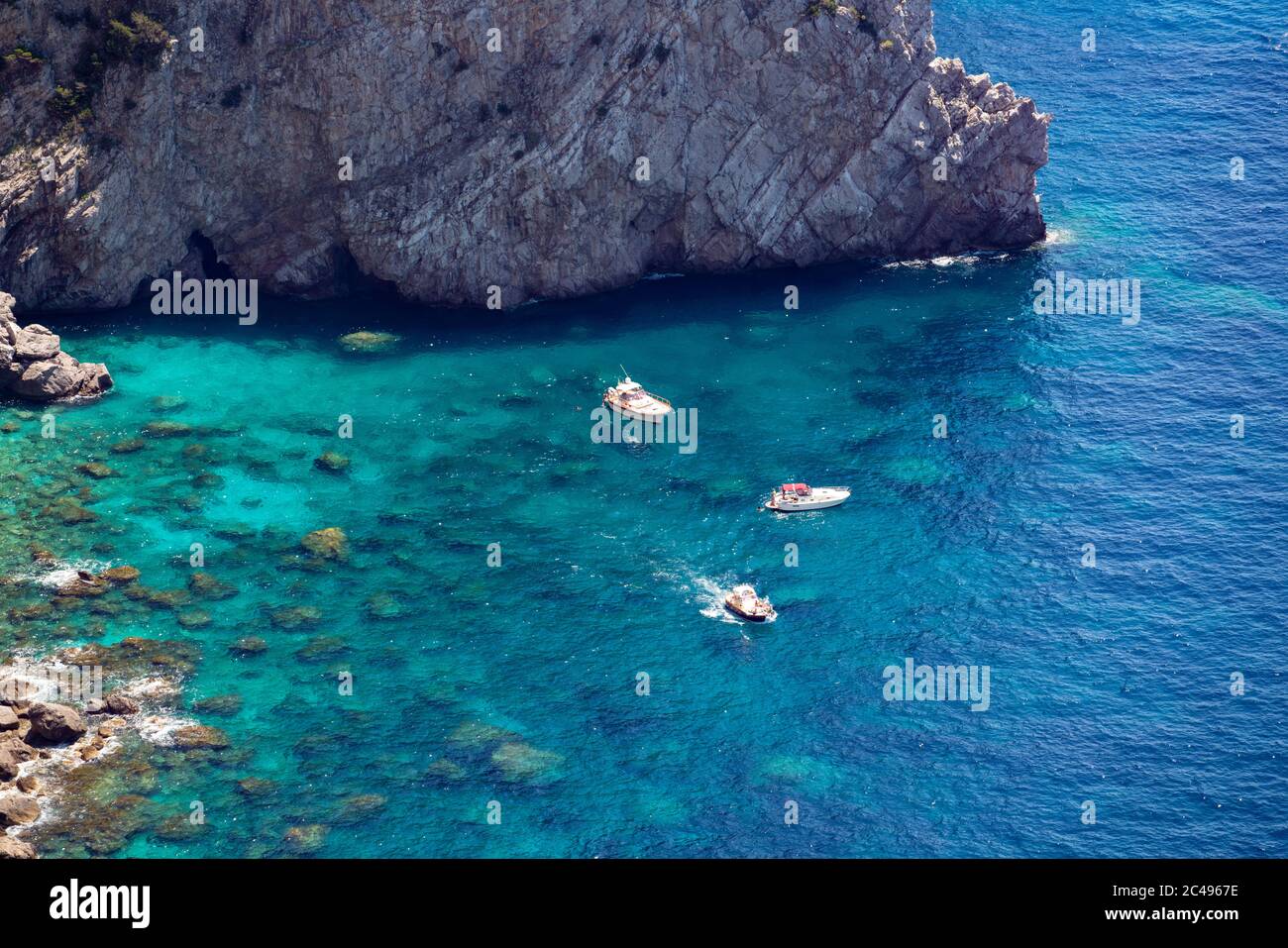 Capri gozzo boat hi-res stock photography and images - Alamy