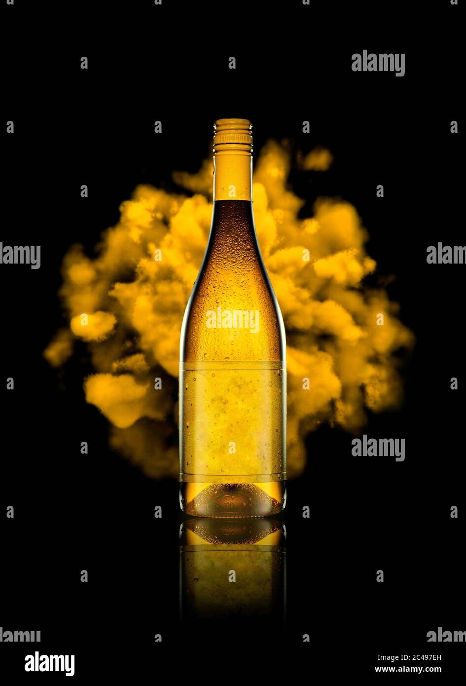 Yellow wine hi-res stock photography and images - Alamy