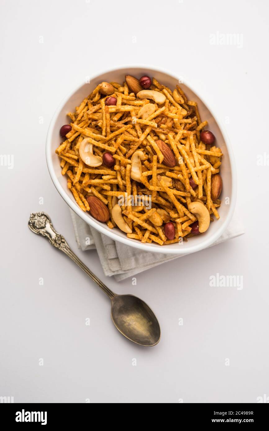 Aloo Chivda or Potato Chiwda also known as Falahari Namkeen for Vrat ...