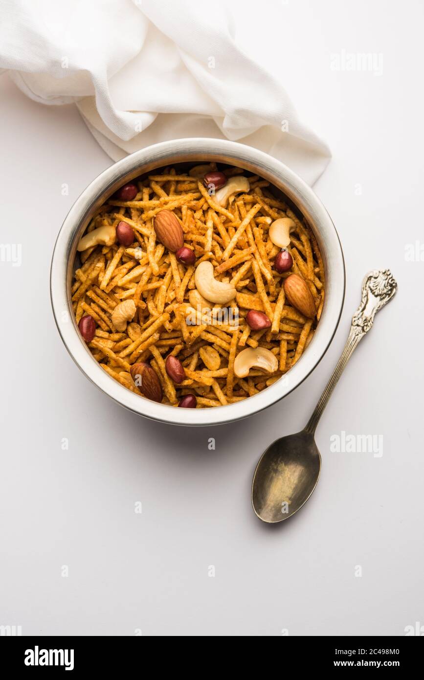 Aloo Chivda or Potato Chiwda also known as Falahari Namkeen for Vrat ...