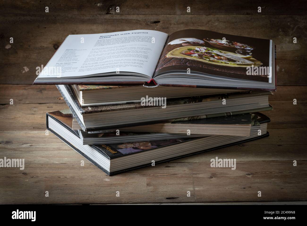 Pile of novels hi-res stock photography and images - Alamy
