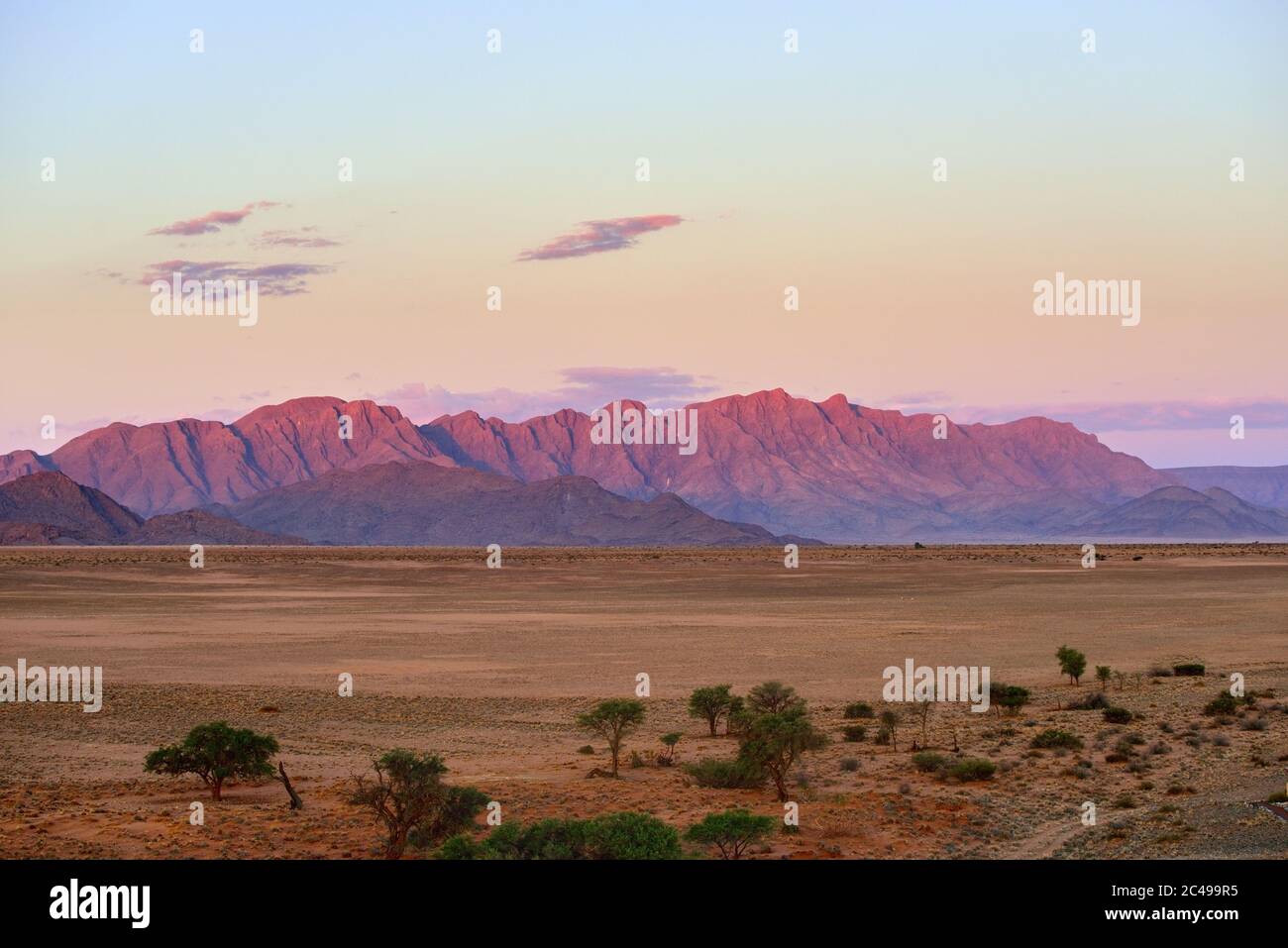 Beautiful namibian landscape at sunset, Sossusvlei, Namib Naukluft ...