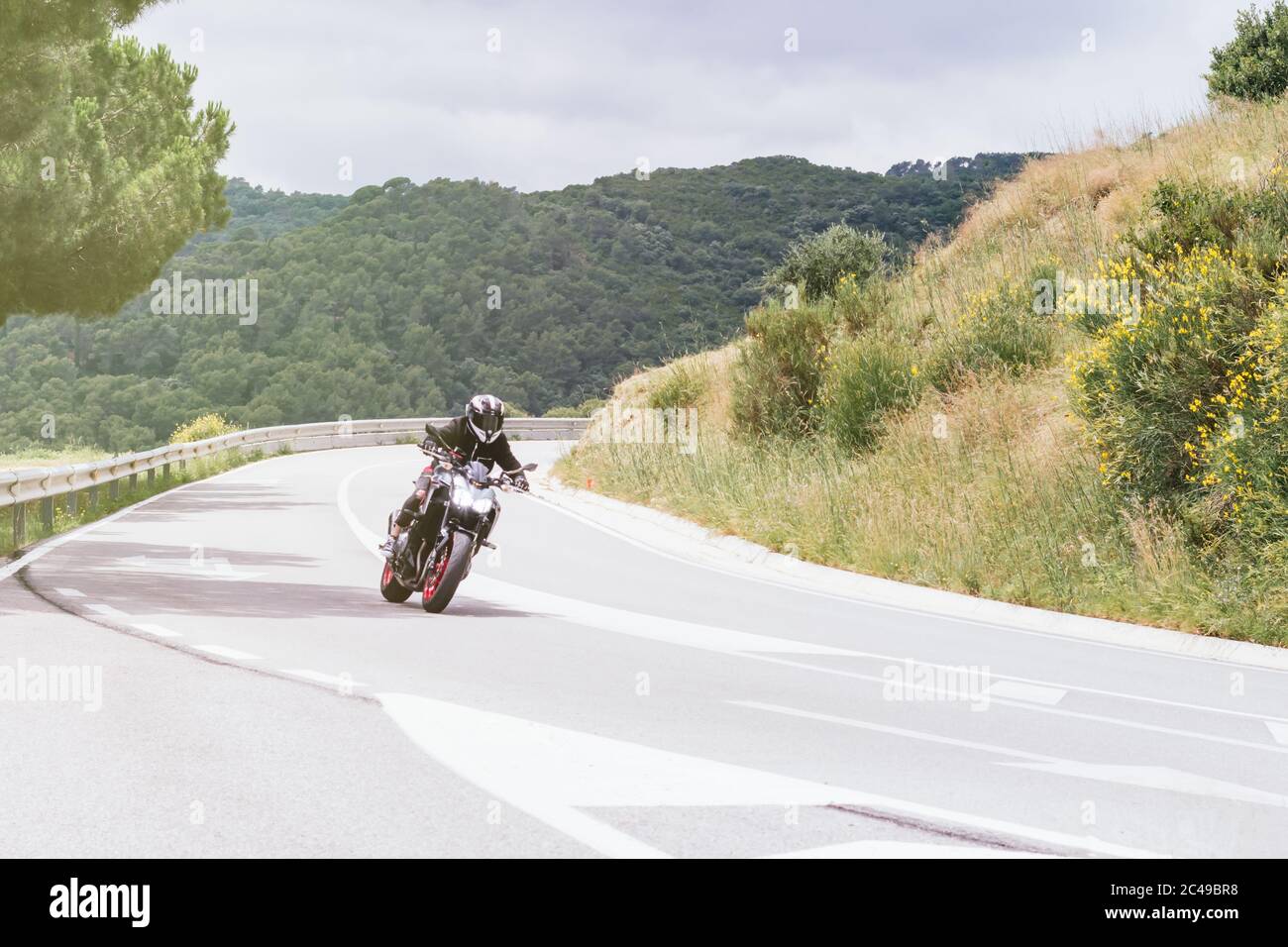 Moving movement ride rider riding bike biker hi-res stock photography ...