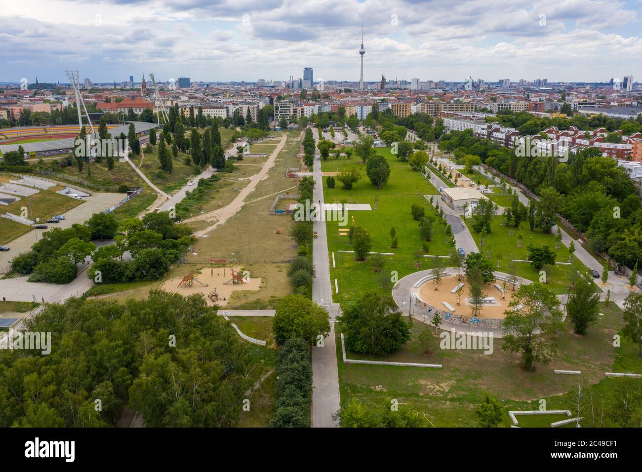 Berlin, Germany. 24th June, 2020. The meadow in the new part (r) of ...