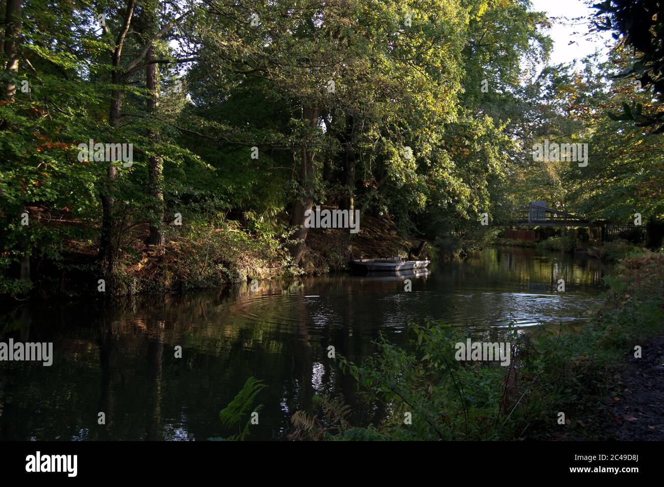 Ash vale canal hi-res stock photography and images - Alamy