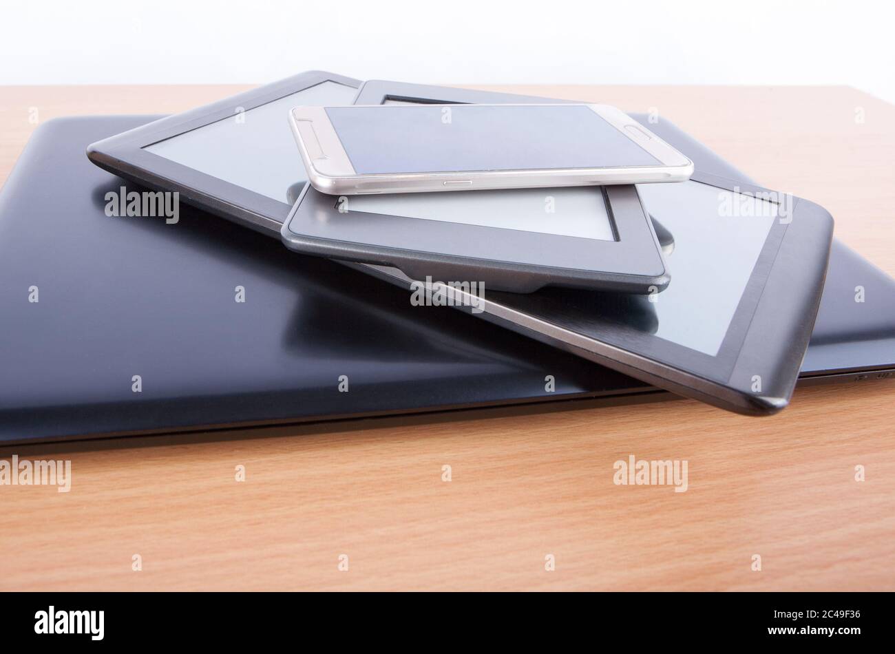 Stack of smartphones hi-res stock photography and images - Alamy