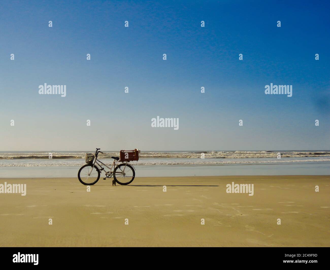 bicycle on the beach Stock Photo - Alamy