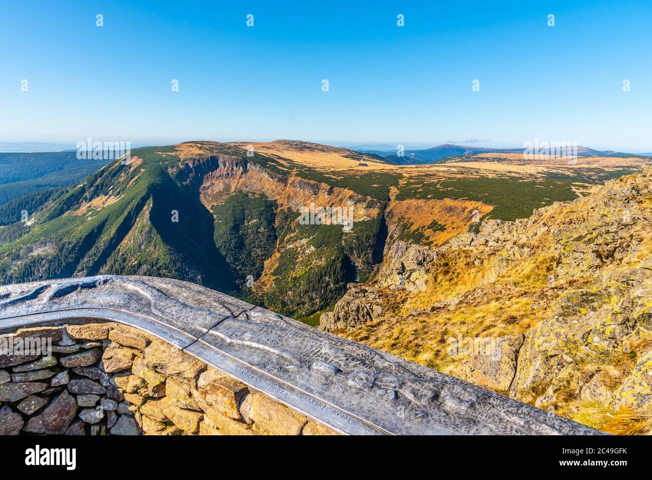 Studnicni Mountain and Giant Valley, Czech: Obri dul, on autumn sunny ...