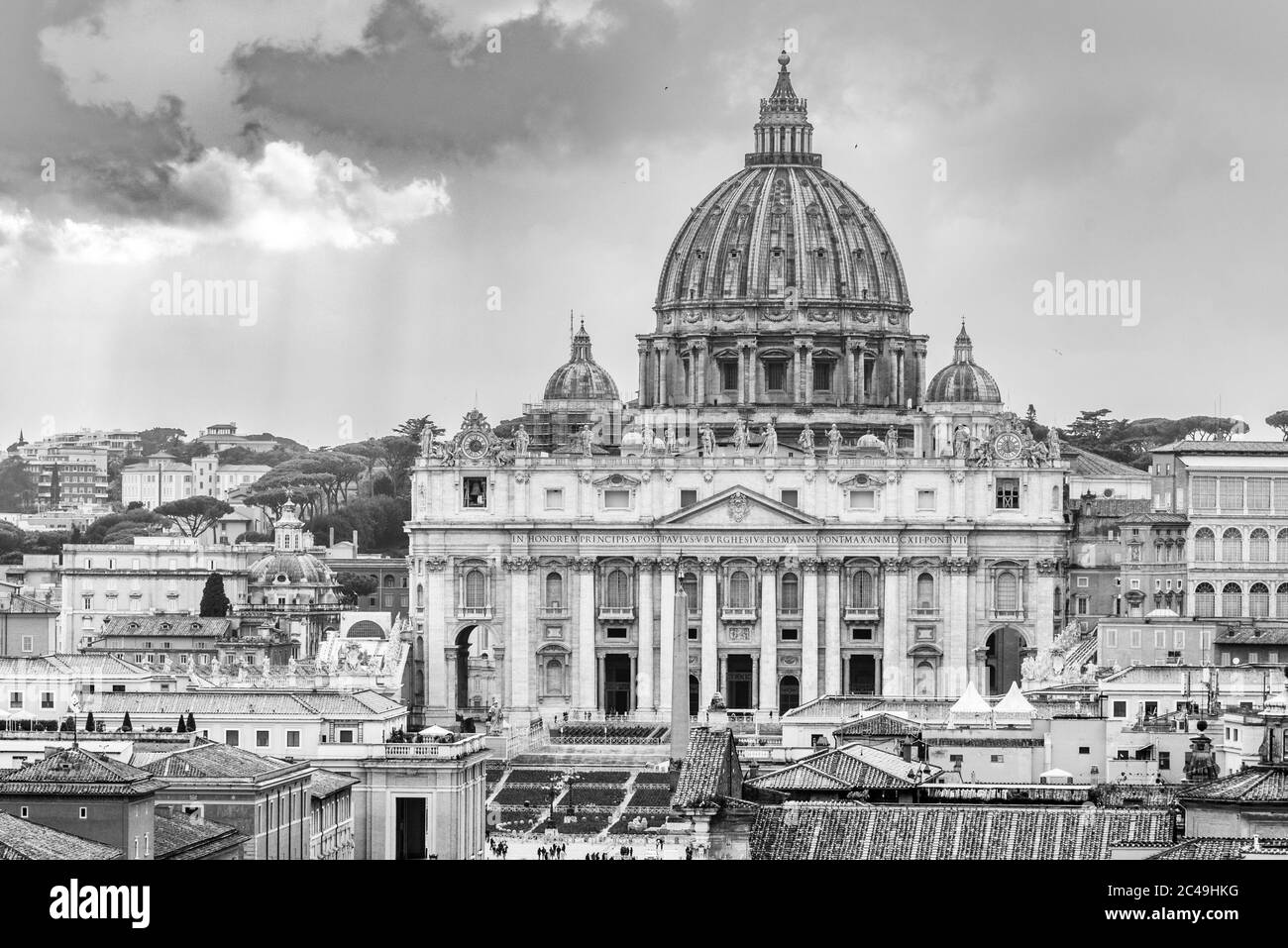 The Papal Basilica of St. Peter in the Vatican. Black and white image ...