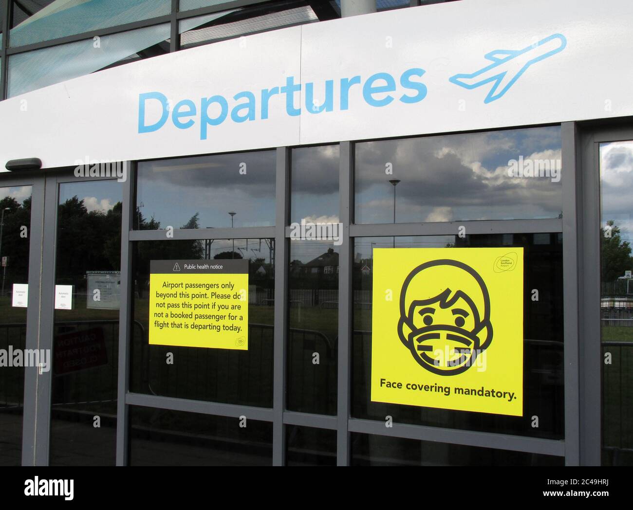 Mandatory signs hi-res stock photography and images - Alamy