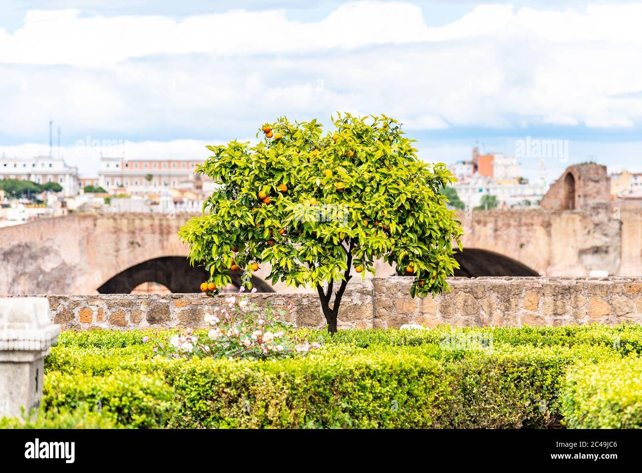 Ancient roman bed hi-res stock photography and images - Alamy
